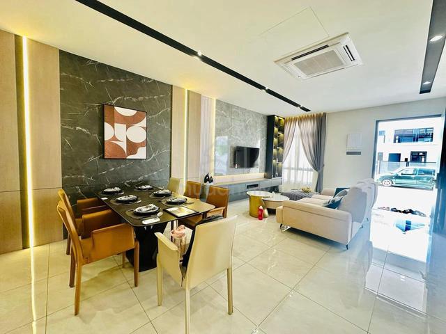 2-storey Terraced House for Sale, 4 Bedroom, 1300 sq.ft, Krubong ...