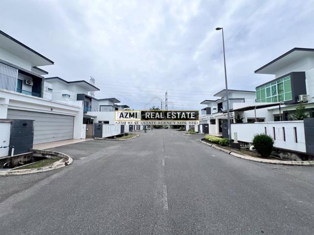 Semi-Detached House for Sale, 4 Bedroom, 2000 sq.ft, Miri, Sarawak ...