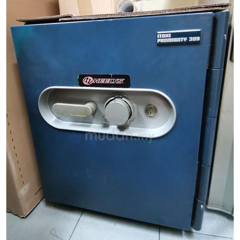 Itoki Promighty 309 Safety Box - Professional/Business Equipment for ...