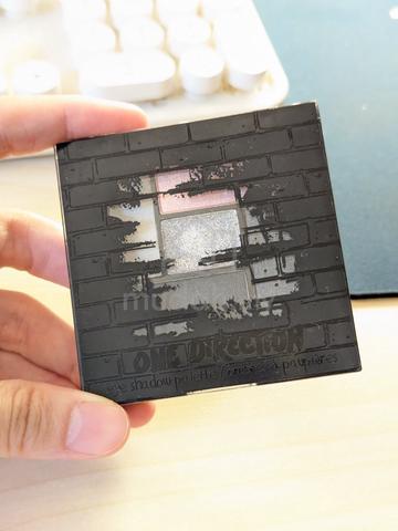 Eyeshadow Palette Makeup by 1D One Direction expir - Hobby ...