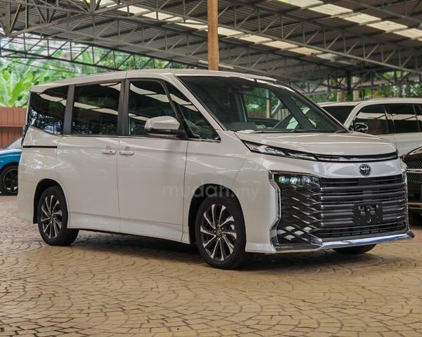 2023 Toyota VOXY 2.0 S-Z GRADE SA NEW CAR 138KM - Cars for sale in ...