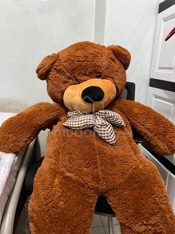 Teddy bear (150cm -+) - Moms & Kids for sale in Bangsar, Kuala Lumpur