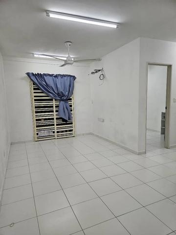 Condominium for Rent, 3 Bedroom, 650 sq.ft, Tri Pinnacle, Tanjong ...