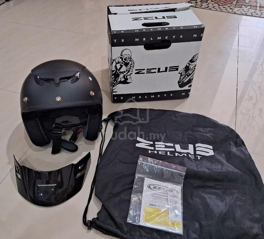Helmet Zeus - Size S - Motorcycle Accessories & Parts for sale in Cheng ...