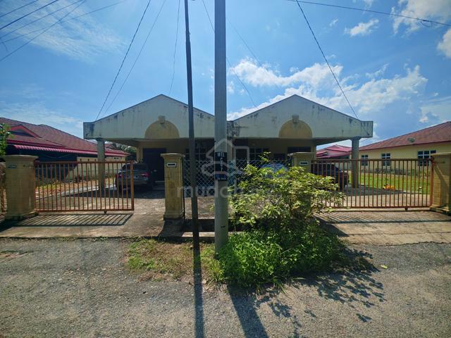 Semi-Detached House for Sale, 3 Bedroom, 1300 sq.ft, Kuala Nerus ...