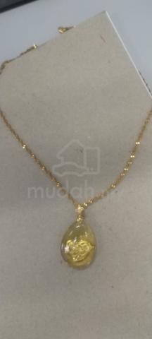 Buah Rantai (Necklace) Locket Heart of Gold - Watches & Fashion ...