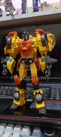 Transformers Thrilling 30 IDW Sandstorm - Hobby & Collectibles for sale ...