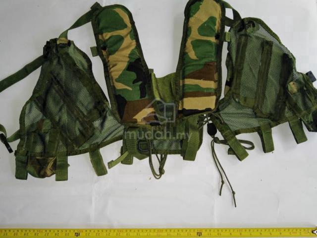 US Army Vest - Hobby & Collectibles for sale in Kota Kinabalu, Sabah
