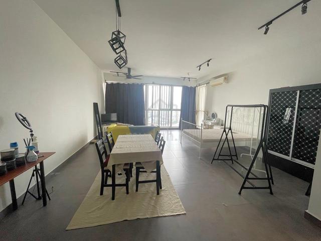 Service Residence for Rent, 1 Bedroom, 570 sq.ft, Sentrio Suites ...