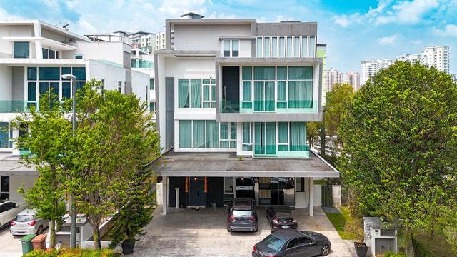 Bungalow House for Sale, 10 Bedroom, 7796 sq.ft, Cyberjaya, Selangor ...