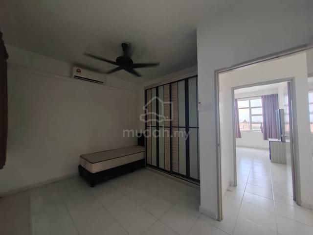 Condominium for Sale, 3 Bedroom, 973 sq.ft, Scott Towers @ Larkin JB ...