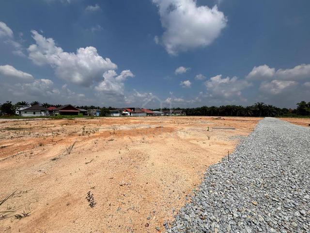 Residential Land for Sale, 4200 Acre(s), Dengkil, Selangor | Mudah.my