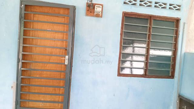 Terraced House for Rent, 3 Bedroom, 1080 sq.ft, Muar, Johor | Mudah.my