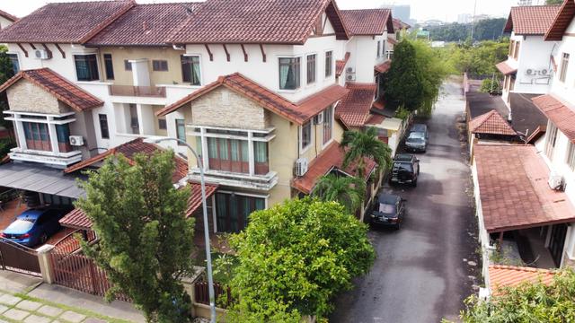 Semi-Detached House for Sale, 6 Bedroom, 3013 sq.ft, Taman TTDI Jaya ...