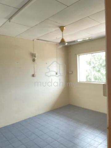 2-storey Terraced House for Sale, 4 Bedroom, 2350 sq.ft, Batu Arang ...