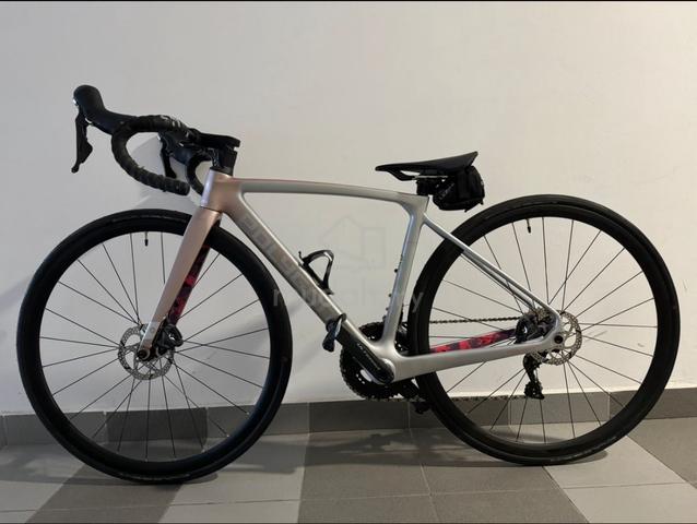 Polygon Strattos S8 Disc Brake Road BIke - Sports & Outdoors for sale ...