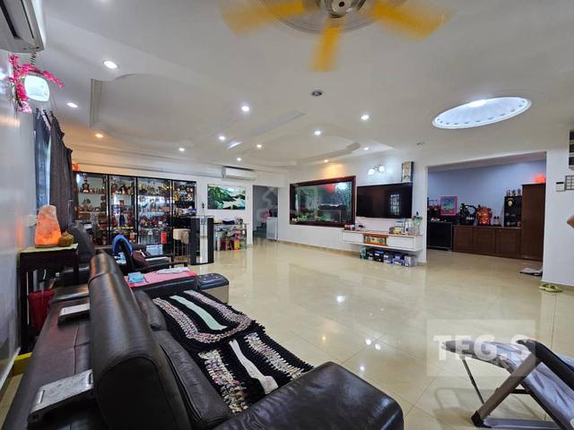 2-storey Terraced House for Sale, 6 Bedroom, 3000 sq.ft, Bandar Bukit Tinggi, Selangor | Mudah.my