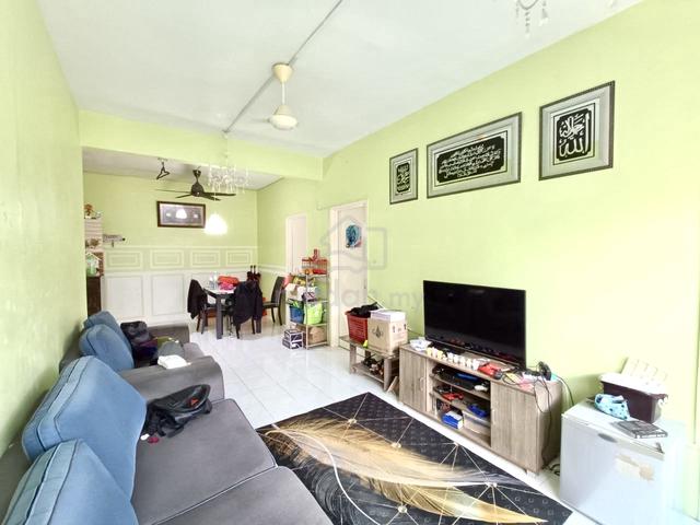 Apartment for Sale, 4 Bedroom, 854 sq.ft, Putra Indah Apartment, Seri ...