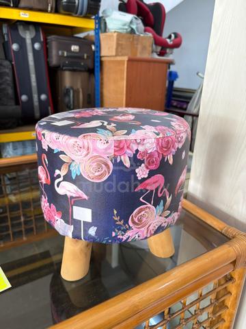 small stool - Furniture & Decoration for sale in Kajang, Selangor