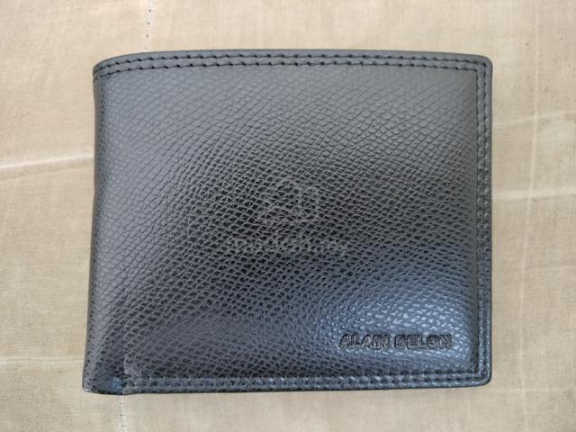 Alain Delon Black Bi-Fold Wallet - Bags & Wallets for sale in Kuching ...