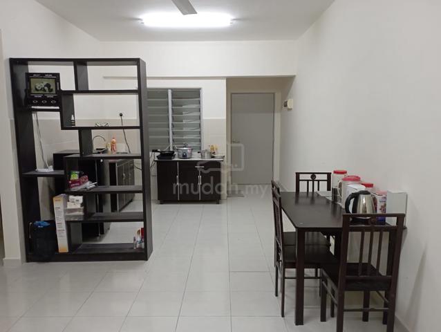 Condominium for Rent, 3 Bedroom, 900 sq.ft, Mahsuri Square, Bayan Baru ...