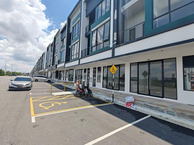 Shop lot for Rent, 1650 sq.ft, Johor Bahru, Johor | Mudah.my