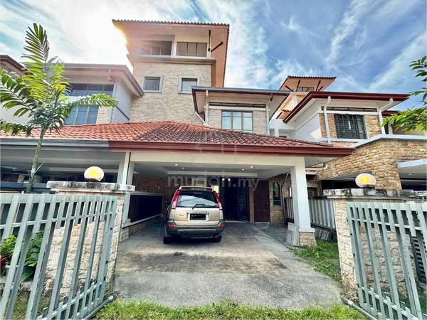 2-storey Terraced House for Sale, 4 Bedroom, 2400 sq.ft, Bukit Jelutong, Selangor | Mudah.my