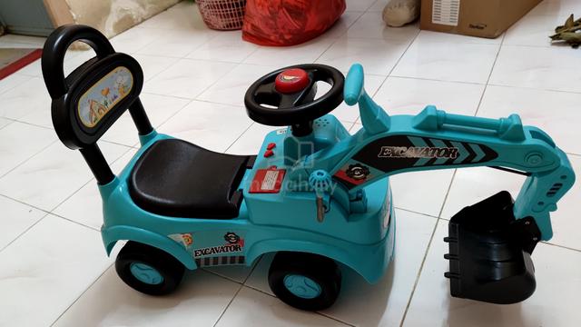 Truck/ beho - Moms & Kids for sale in Teluk Intan, Perak