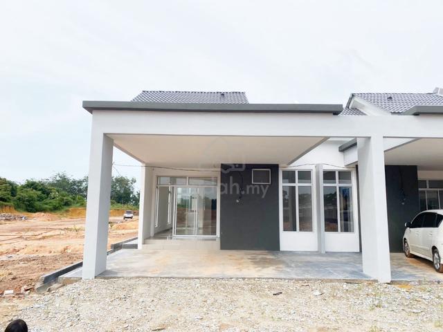 RUMAH BARU DEKAT PEKAN Teres Setingkat Freehold Merlimau - House for ...