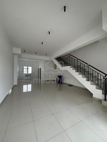 2-storey Terraced House for Sale, 3 Bedroom, 1535 sq.ft, Telok Panglima ...