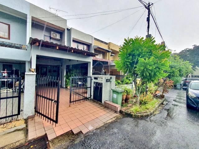 2-storey Terraced House for Sale, 3 Bedroom, 1300 sq.ft, Setiawangsa ...