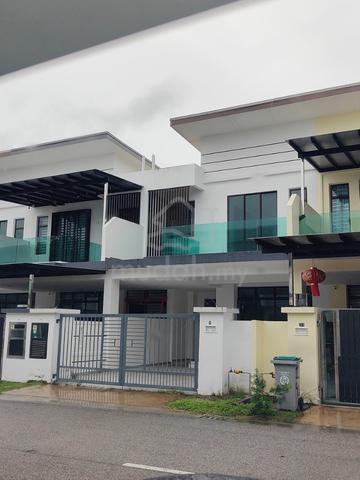 2-storey Terraced House for Sale, 4 Bedroom, 1400 sq.ft, Ulu Tiram ...