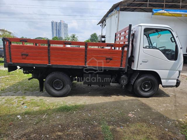 Lori Hicom 1 Tan Lorry Boon - Commercial Vehicle & Boats for sale in ...
