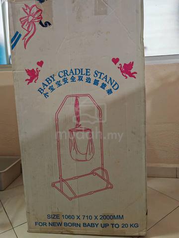 Baby spring cradle - Moms & Kids for sale in Sungai Ara, Penang