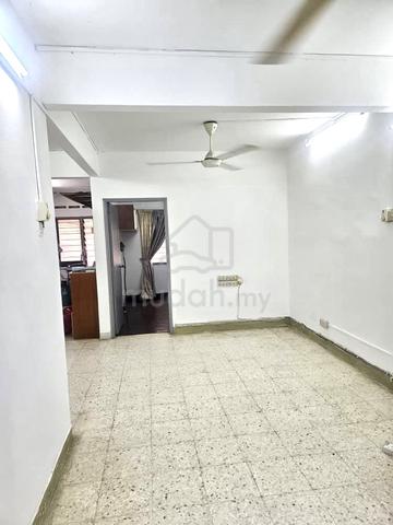 Apartment for Rent, 3 Bedroom, 750 sq.ft, Goodyear Court 2, Subang Jaya ...