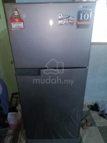 Peti Ais Sharp - Home Appliances & Kitchen for sale in Baling, Kedah