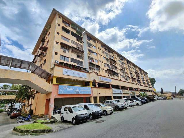 Apartment for Sale, 3 Bedroom, 750 sq.ft, Putra Ria Apartment (Seri ...