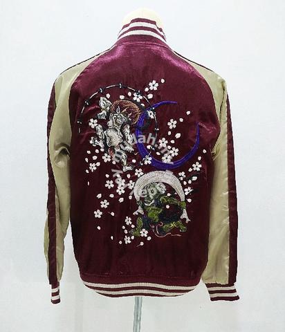 Vintage Japanese Traditional Sukajan Silk Bomba - Clothes for sale in ...