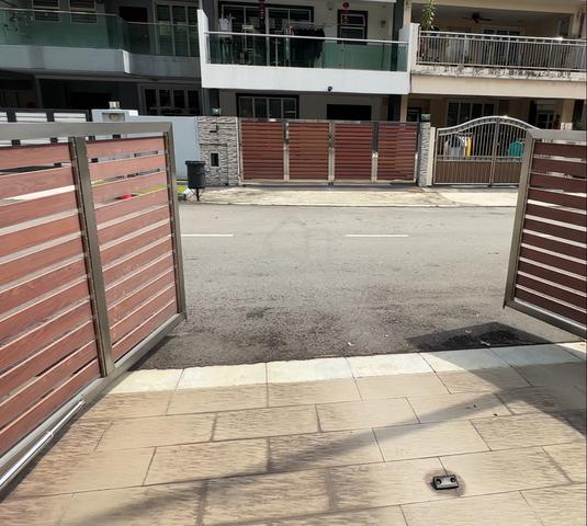Stainless steel main gate with free autogate arm - Furniture ...