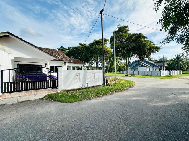 1-storey Terraced House for Sale, 3 Bedroom, 2830 sq.ft, Bukit Rambai ...