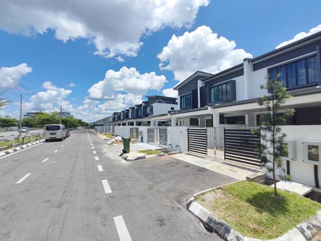 2-storey Terraced House for Rent, 4 Bedroom, 1 sq.ft, Kota Samarahan ...