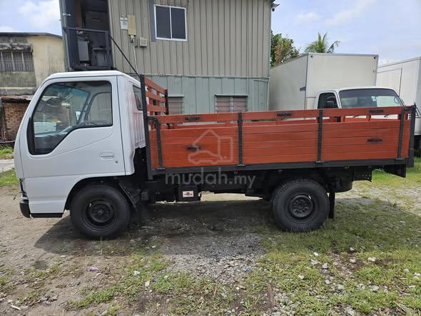 Lori Hicom 1 Tan Lorry Boon - Commercial Vehicle & Boats for sale in ...