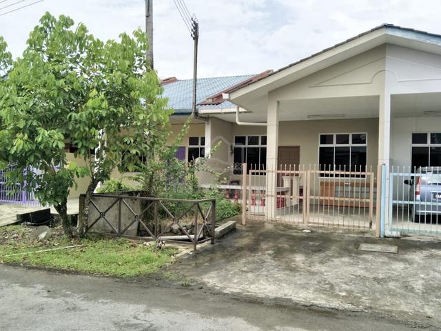 1-storey Terraced House for Sale, 2 Bedroom, 1000 sq.ft, Kuching ...