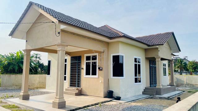 Bungalow House for Sale, 3 Bedroom, 1331 sq.ft, Machang, Kelantan ...