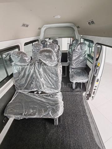 Foton View C2 2.8L TurboDiesel 10seater Window Van - Commercial Vehicle ...
