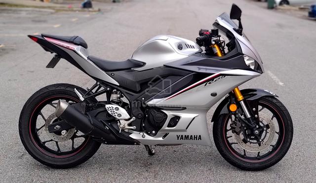 Yamaha YZF R25 Silver v2 standard kilang 14k km - Motorcycles for sale ...