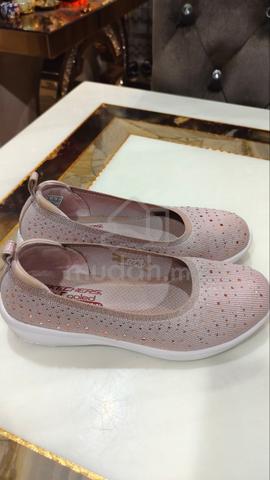 Kasut Skechers Air-Cooled Memory Form - Shoes for sale in Kuantan, Pahang