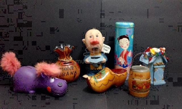 Vintage Coin Bank Collection (1970-1980s) - Hobby & Collectibles for ...