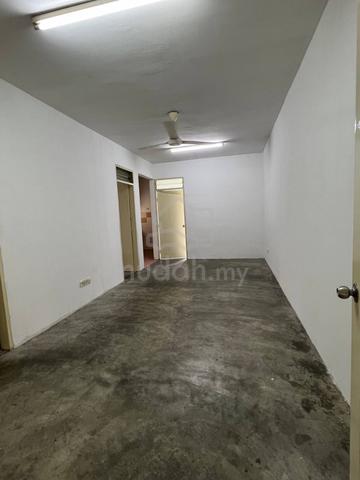 Apartment for Sale, 3 Bedroom, 770 sq.ft, Mentari Court, Petaling Jaya ...