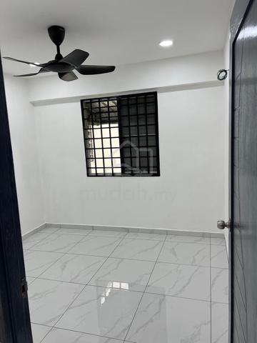 Flat for Rent, 3 Bedroom, 850 sq.ft, Taman Tampoi Utama Flat, Johor ...